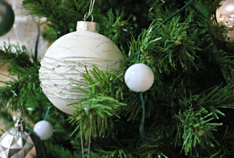 Forget Tangled Christmas Lights this Year with Tree Dazzler Christmas ...