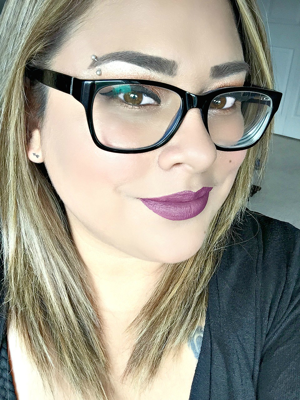 5 Tips to Create a Signature Makeup Look for Yourself - Whispered ...