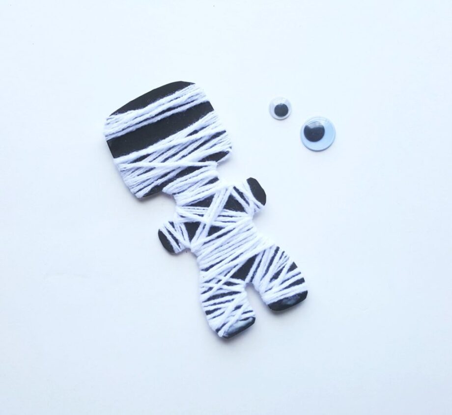 Fun and Easy Mummy Halloween Craft for Kids - Whispered Inspirations