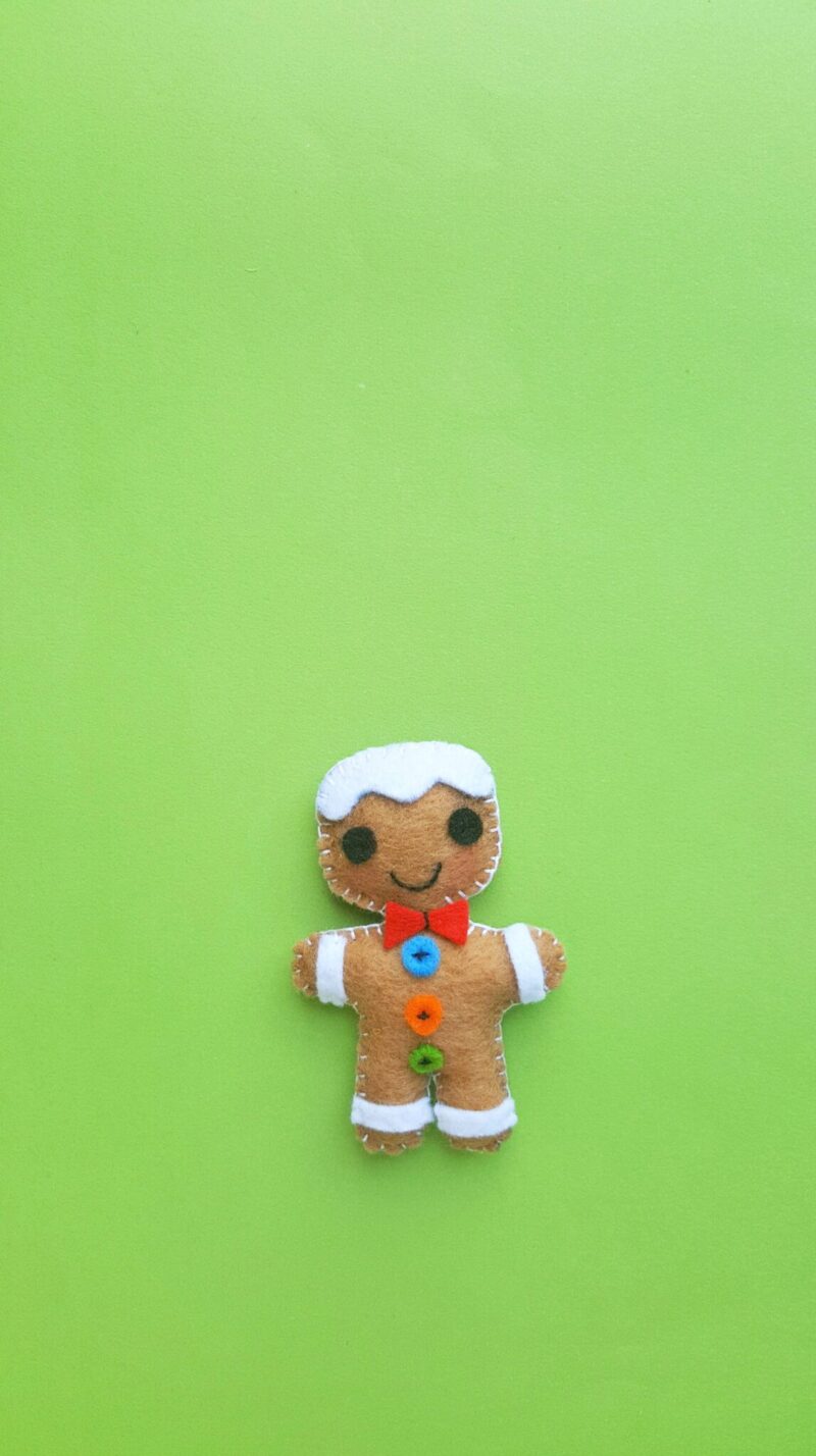 Adorable Step-by-Step Gingerbread Man Christmas Ornament - Whispered ...