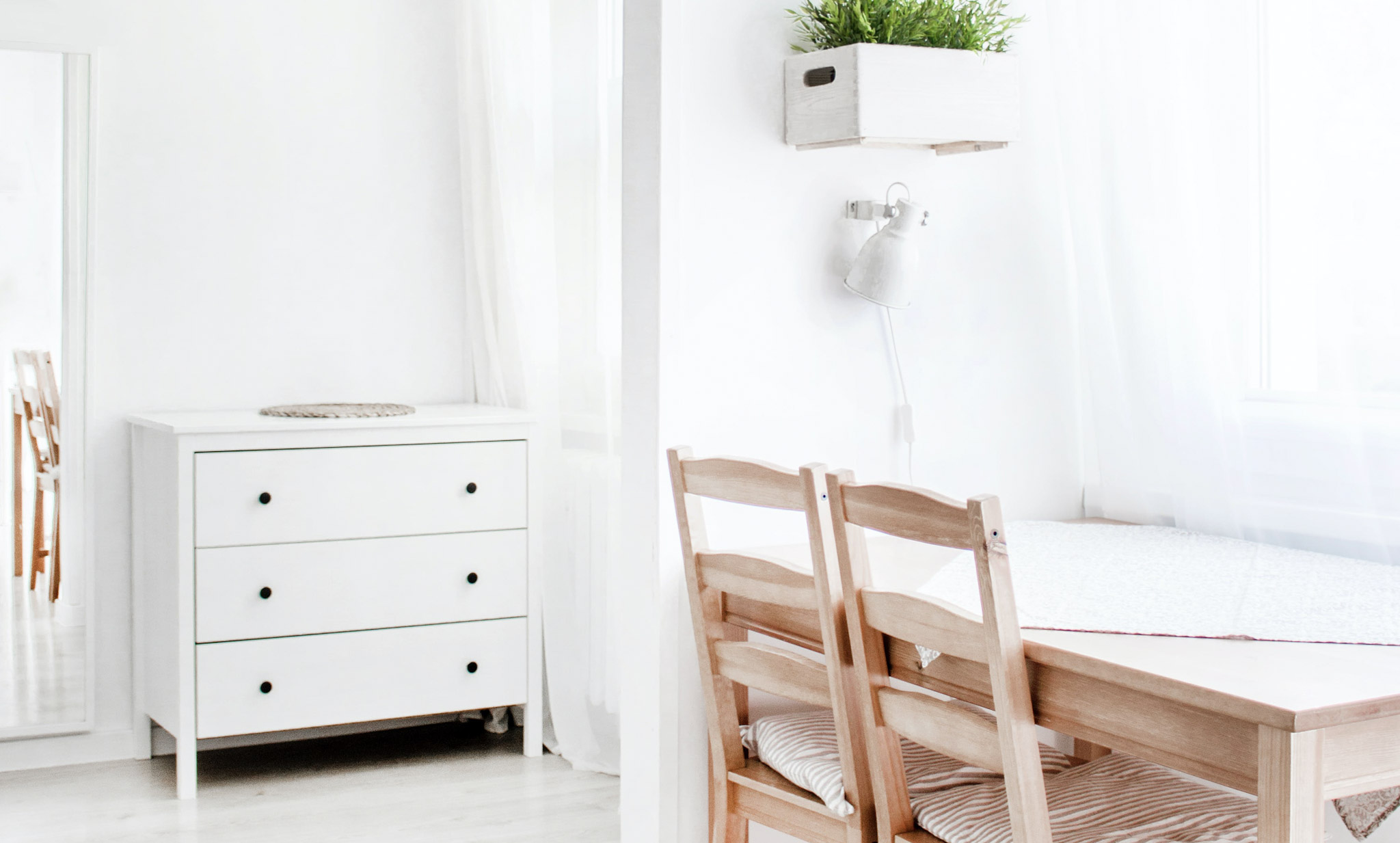Effortless Ways to Maintain a Constantly Clean Living Space - Whispered ...